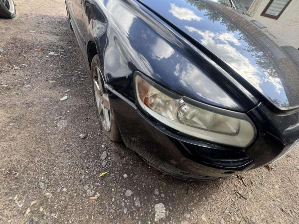 Black Volvo V50 2008 in Kaunas, with an engine capacity of 1.80 L and mileage of 225 thousand km for 1150 €, photo 4 on AUTOMOTO.COM.LV
