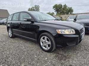 Melns Volvo V50 2008 Daugavpils, ar dzinēja tilpumu 2.00 L un nobraukumu 0 tūkst. km par 2550 €, foto 4 vietnē AUTOMOTO.COM.LV