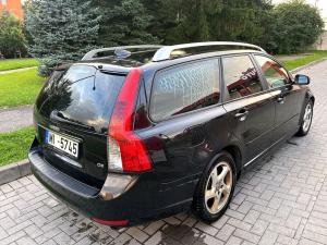 Melns Volvo V50 2008 Rīga, ar dzinēja tilpumu 2.40 L un nobraukumu 300 tūkst. km par 2999 €, foto 8 vietnē AUTOMOTO.COM.LV