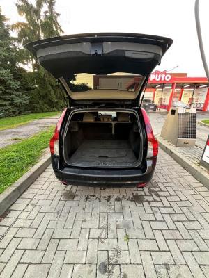 Melns Volvo V50 2008 Rīga, ar dzinēja tilpumu 2.40 L un nobraukumu 300 tūkst. km par 2999 €, foto 14 vietnē AUTOMOTO.COM.LV