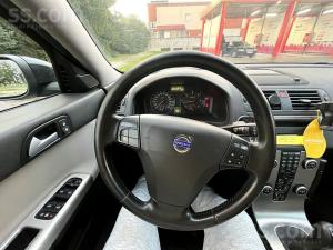 Melns Volvo V50 2008 Rīga, ar dzinēja tilpumu 2.40 L un nobraukumu 300 tūkst. km par 2999 €, foto 16 vietnē AUTOMOTO.COM.LV
