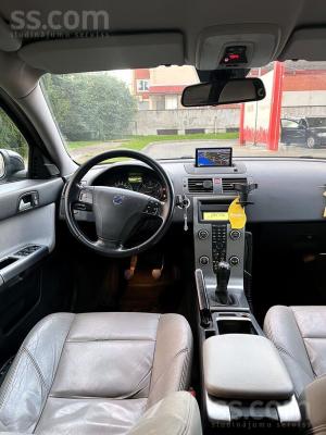 Melns Volvo V50 2008 Rīga, ar dzinēja tilpumu 2.40 L un nobraukumu 300 tūkst. km par 2999 €, foto 20 vietnē AUTOMOTO.COM.LV