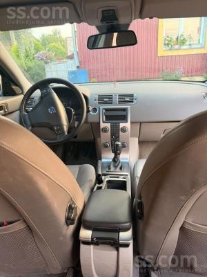 Melns Volvo V50 2008 Rēzekne, ar dzinēja tilpumu 2.00 L un nobraukumu 431 tūkst. km par 1500 €, foto 6 vietnē AUTOMOTO.COM.LV