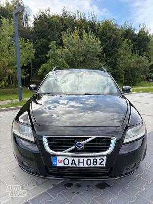 Melns Volvo V50 2008 Kauņa, ar dzinēja tilpumu 1.60 L un nobraukumu 373 tūkst. km par 2300 €, foto 3 vietnē AUTOMOTO.COM.LV