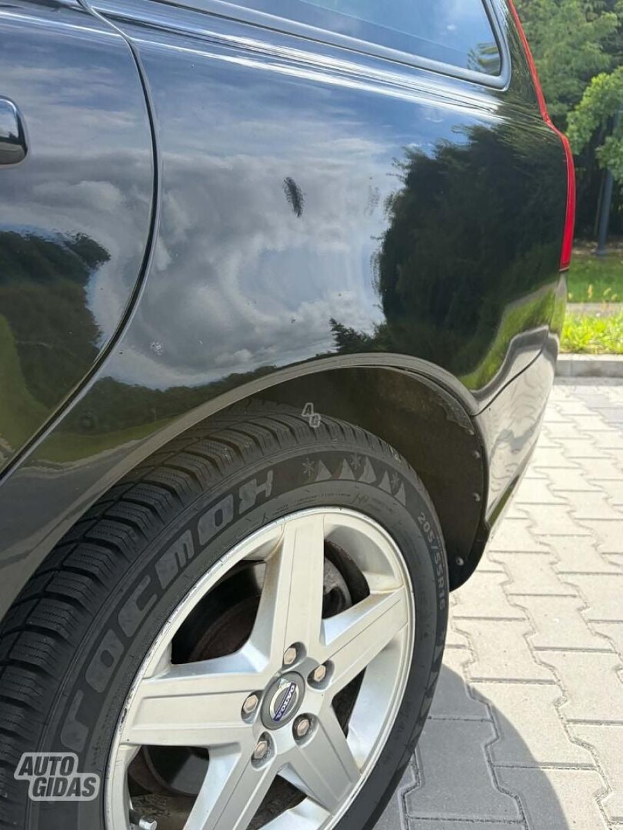 Melns Volvo V50 2008 Kauņa, ar dzinēja tilpumu 1.60 L un nobraukumu 373 tūkst. km par 2300 €, foto 6 vietnē AUTOMOTO.COM.LV