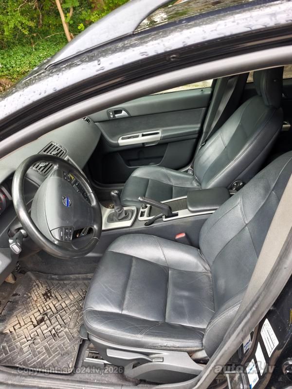 Melns Volvo V50 2008 Tallina, ar dzinēja tilpumu 2.00 L un nobraukumu 236 tūkst. km par 4899 €, foto 10 vietnē AUTOMOTO.COM.LV