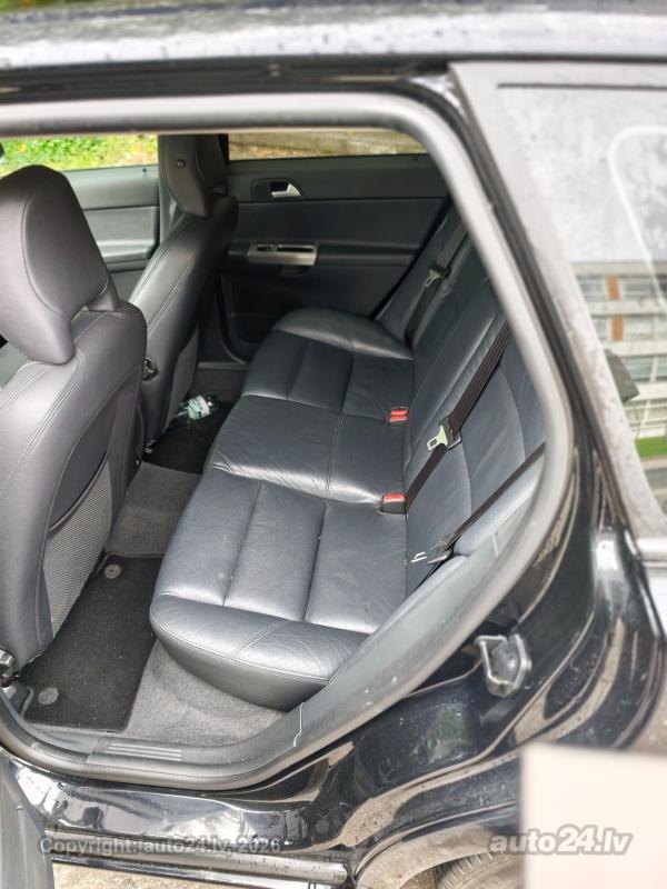 Melns Volvo V50 2008 Tallina, ar dzinēja tilpumu 2.00 L un nobraukumu 236 tūkst. km par 4899 €, foto 11 vietnē AUTOMOTO.COM.LV