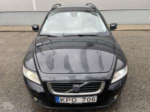Black Volvo V50 2008 in Vilnius, with an engine capacity of 2.00 L and mileage of 300 thousand km for 1850 €, photo 8 on AUTOMOTO.COM.LV