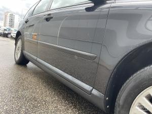 Black Volvo V50 2008 in Vilnius, with an engine capacity of 2.00 L and mileage of 300 thousand km for 1850 €, photo 18 on AUTOMOTO.COM.LV