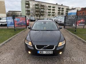 Melns Volvo V50 2009 Ventspils, ar dzinēja tilpumu 1.60 L un nobraukumu 273 tūkst. km par 2950 €, foto 2 vietnē AUTOMOTO.COM.LV