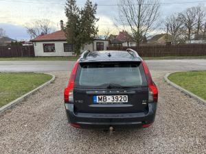 Melns Volvo V50 2009 Ventspils, ar dzinēja tilpumu 1.60 L un nobraukumu 273 tūkst. km par 2950 €, foto 5 vietnē AUTOMOTO.COM.LV