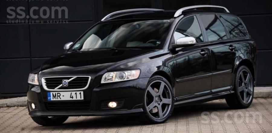 Melns Volvo V50 2009 Rīga, ar dzinēja tilpumu 2.00 L un nobraukumu 294 tūkst. km par 3770 €, foto 1 vietnē AUTOMOTO.COM.LV