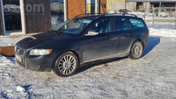 Melns Volvo V50 2009 Rīga, ar dzinēja tilpumu 1.60 L un nobraukumu 322 tūkst. km par 2150 €, foto 3 vietnē AUTOMOTO.COM.LV