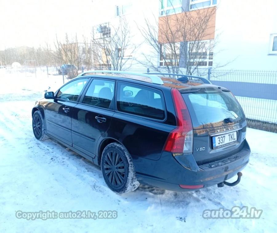 Black Volvo V50 2009 in Tallinn, with an engine capacity of 1.60 L and mileage of 316 thousand km for 3500 €, photo 1 on AUTOMOTO.COM.LV
