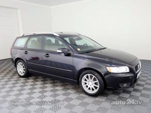 Black Volvo V50 2009 in Tallinn, with an engine capacity of 2.00 L and mileage of 261 thousand km for 1599 €, photo  on AUTOMOTO.COM.LV