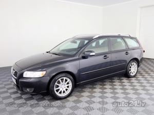 Black Volvo V50 2009 in Tallinn, with an engine capacity of 2.00 L and mileage of 261 thousand km for 1599 €, photo 2 on AUTOMOTO.COM.LV