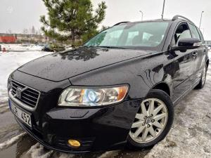 Black Volvo V50 2009 in Vilnius, with an engine capacity of 2.00 L and mileage of 304 thousand km for 3500 €, photo  on AUTOMOTO.COM.LV