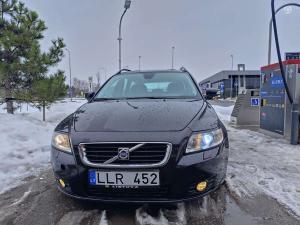 Black Volvo V50 2009 in Vilnius, with an engine capacity of 2.00 L and mileage of 304 thousand km for 3500 €, photo 4 on AUTOMOTO.COM.LV