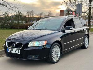 Black Volvo V50 2009 in Kaunas, with an engine capacity of 2.00 L and mileage of 247 thousand km for 3500 €, photo 3 on AUTOMOTO.COM.LV