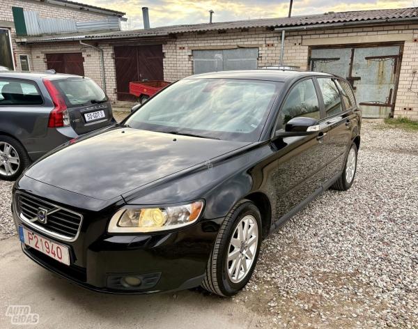 Melns Volvo V50 2009 Tauragė, ar dzinēja tilpumu 1.60 L un nobraukumu 28 tūkst. km par 2450 €, foto 5 vietnē AUTOMOTO.COM.LV