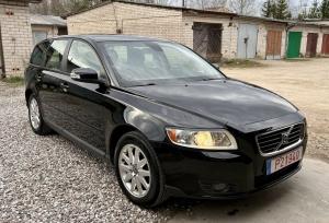Black Volvo V50 2009 in Taurage, with an engine capacity of 1.60 L and mileage of 28 thousand km for 2450 €, photo  on AUTOMOTO.COM.LV