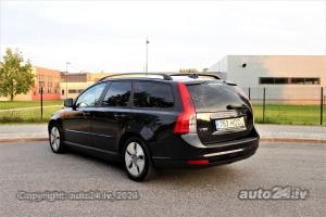 Melns Volvo V50 2009 Tartu, ar dzinēja tilpumu 1.60 L un nobraukumu 248 tūkst. km par 2800 €, foto 6 vietnē AUTOMOTO.COM.LV