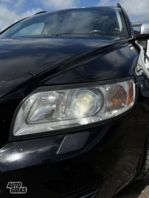 Melns Volvo V50 2009 Klaipėda, ar dzinēja tilpumu 2.40 L un nobraukumu 270 tūkst. km par 3899 €, foto 4 vietnē AUTOMOTO.COM.LV