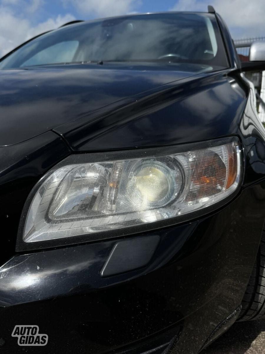 Melns Volvo V50 2009 Klaipėda, ar dzinēja tilpumu 2.40 L un nobraukumu 270 tūkst. km par 3899 €, foto 4 vietnē AUTOMOTO.COM.LV
