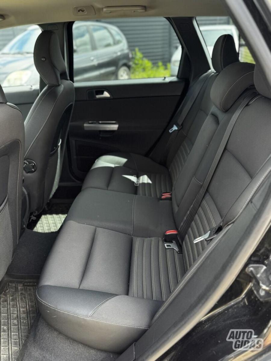 Melns Volvo V50 2009 Klaipėda, ar dzinēja tilpumu 2.40 L un nobraukumu 270 tūkst. km par 3899 €, foto 10 vietnē AUTOMOTO.COM.LV