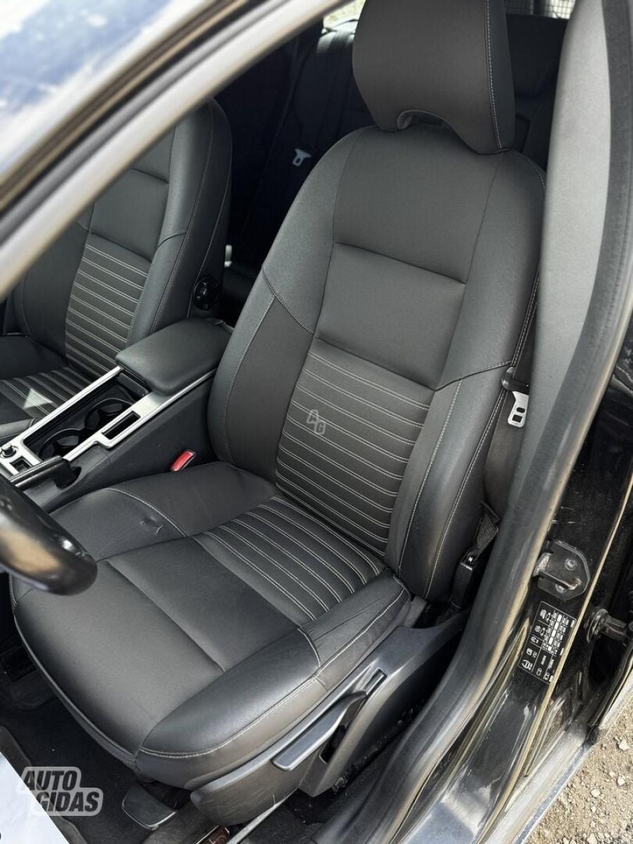 Melns Volvo V50 2009 Klaipėda, ar dzinēja tilpumu 2.40 L un nobraukumu 270 tūkst. km par 3899 €, foto 11 vietnē AUTOMOTO.COM.LV