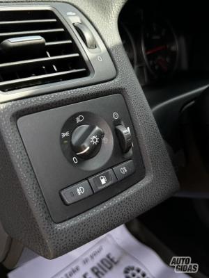Melns Volvo V50 2009 Klaipėda, ar dzinēja tilpumu 2.40 L un nobraukumu 270 tūkst. km par 3899 €, foto 12 vietnē AUTOMOTO.COM.LV