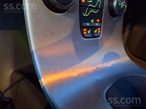 Melns Volvo V50 2009 Ventspils, ar dzinēja tilpumu 1.60 L un nobraukumu 312 tūkst. km par 2500 €, foto 6 vietnē AUTOMOTO.COM.LV