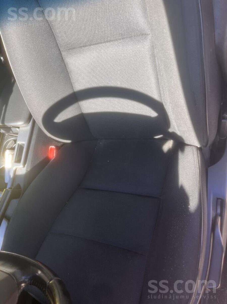 Melns Volvo V50 2009 Tukums, ar dzinēja tilpumu 2.00 L un nobraukumu 369 tūkst. km par 1800 €, foto 9 vietnē AUTOMOTO.COM.LV