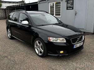 Black Volvo V50 2009 in Daugavpils, with an engine capacity of 2.00 L and mileage of 0 thousand km for 3590 €, photo  on AUTOMOTO.COM.LV