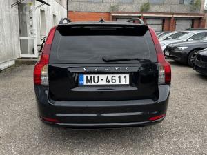 Black Volvo V50 2009 in Daugavpils, with an engine capacity of 2.00 L and mileage of 0 thousand km for 3590 €, photo 6 on AUTOMOTO.COM.LV