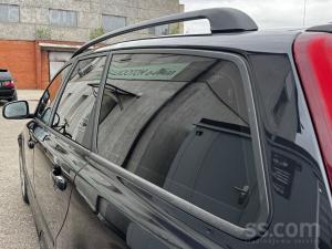 Black Volvo V50 2009 in Daugavpils, with an engine capacity of 2.00 L and mileage of 0 thousand km for 3590 €, photo 14 on AUTOMOTO.COM.LV