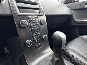 Black Volvo V50 2009 in Daugavpils, with an engine capacity of 2.00 L and mileage of 0 thousand km for 3590 €, photo 21 on AUTOMOTO.COM.LV