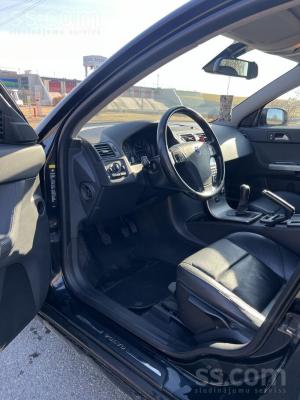 Melns Volvo V50 2009 Aizkraukle, ar dzinēja tilpumu 2.00 L un nobraukumu 270 tūkst. km par 2000 €, foto 5 vietnē AUTOMOTO.COM.LV