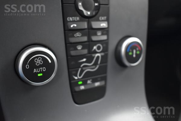 Melns Volvo V50 2009 Kuldīga, ar dzinēja tilpumu 1.60 L un nobraukumu 0 tūkst. km par 3990 €, foto 10 vietnē AUTOMOTO.COM.LV