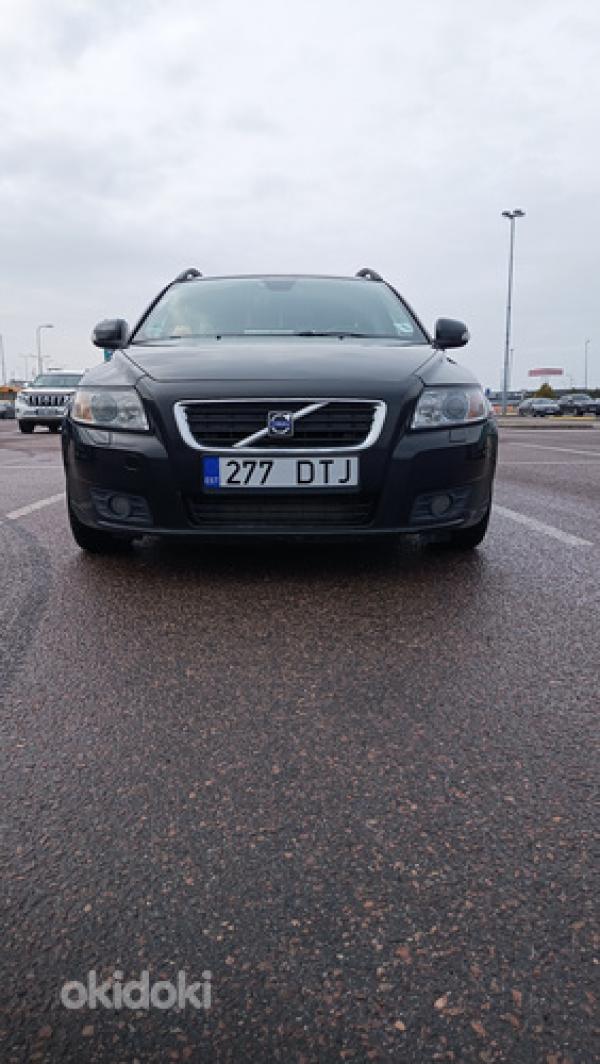 Black Volvo V50 2009 in Tallinn, with an engine capacity of 1.60 L and mileage of 338 thousand km for 2200 €, photo 3 on AUTOMOTO.COM.LV