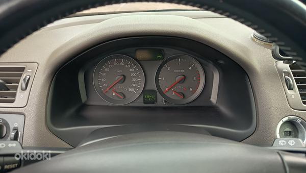 Black Volvo V50 2009 in Tallinn, with an engine capacity of 1.60 L and mileage of 338 thousand km for 2200 €, photo 5 on AUTOMOTO.COM.LV