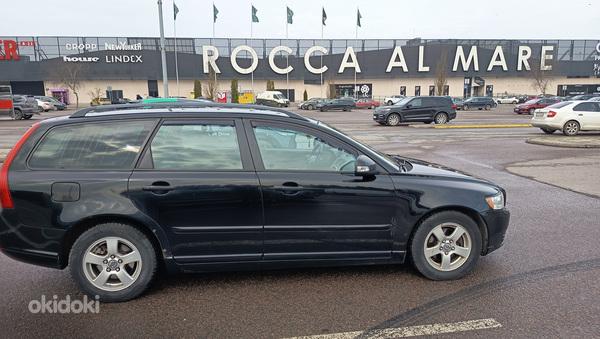 Black Volvo V50 2009 in Tallinn, with an engine capacity of 1.60 L and mileage of 338 thousand km for 2200 €, photo 7 on AUTOMOTO.COM.LV