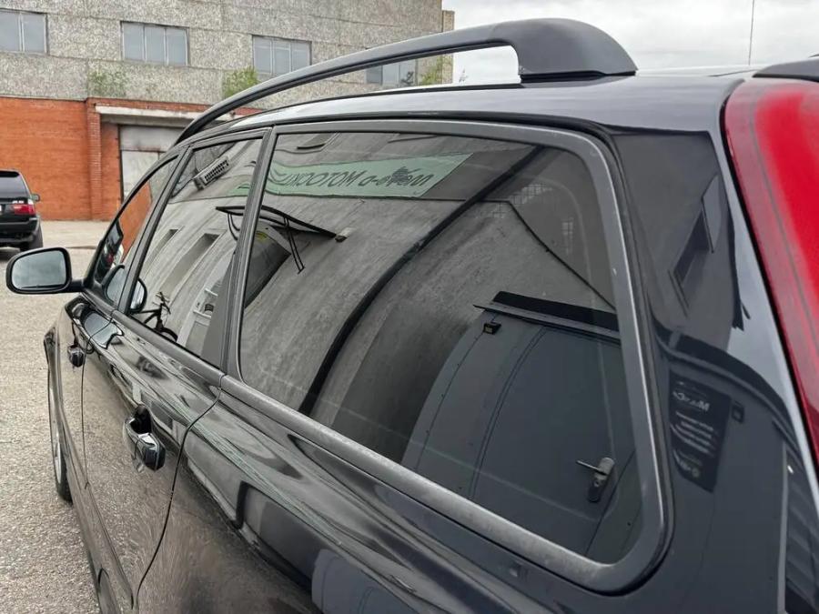 Melns Volvo V50 2009 Daugavpils, ar dzinēja tilpumu 2.00 L un nobraukumu 318 tūkst. km par 3590 €, foto 14 vietnē AUTOMOTO.COM.LV