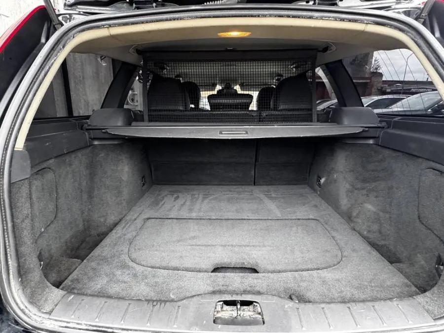 Melns Volvo V50 2009 Daugavpils, ar dzinēja tilpumu 2.00 L un nobraukumu 318 tūkst. km par 3590 €, foto 26 vietnē AUTOMOTO.COM.LV
