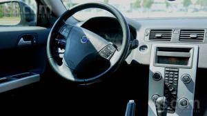 Black Volvo V50 2009 in Riga, with an engine capacity of 1.60 L and mileage of 311 thousand km for 2500 €, photo 13 on AUTOMOTO.COM.LV