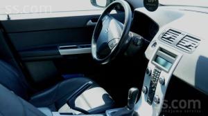 Black Volvo V50 2009 in Riga, with an engine capacity of 1.60 L and mileage of 311 thousand km for 2500 €, photo 14 on AUTOMOTO.COM.LV