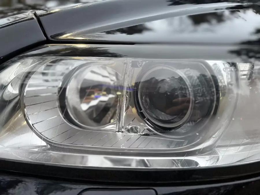 Black Volvo V50 2009 in Riga, with an engine capacity of 2.40 L and mileage of 279 thousand km for 2000 €, photo 14 on AUTOMOTO.COM.LV