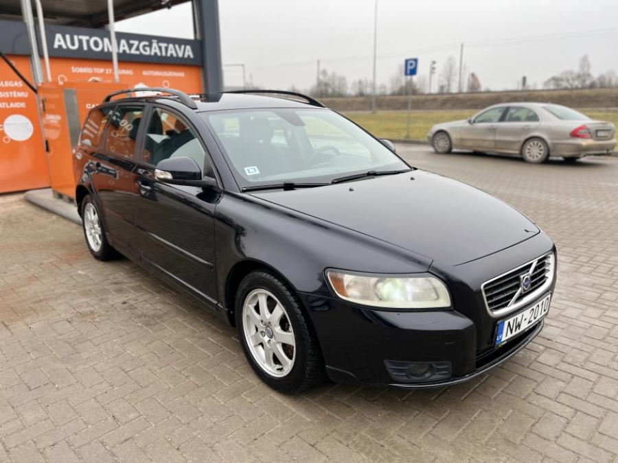 Melns Volvo V50 2009 Rīga, ar dzinēja tilpumu 2.00 L un nobraukumu 289 tūkst. km par 3990 €, foto 10 vietnē AUTOMOTO.COM.LV