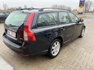 Melns Volvo V50 2009 Rīga, ar dzinēja tilpumu 2.00 L un nobraukumu 289 tūkst. km par 3990 €, foto 13 vietnē AUTOMOTO.COM.LV