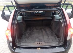 Melns Volvo V50 2009 Rīga, ar dzinēja tilpumu 2.00 L un nobraukumu 289 tūkst. km par 3990 €, foto 27 vietnē AUTOMOTO.COM.LV